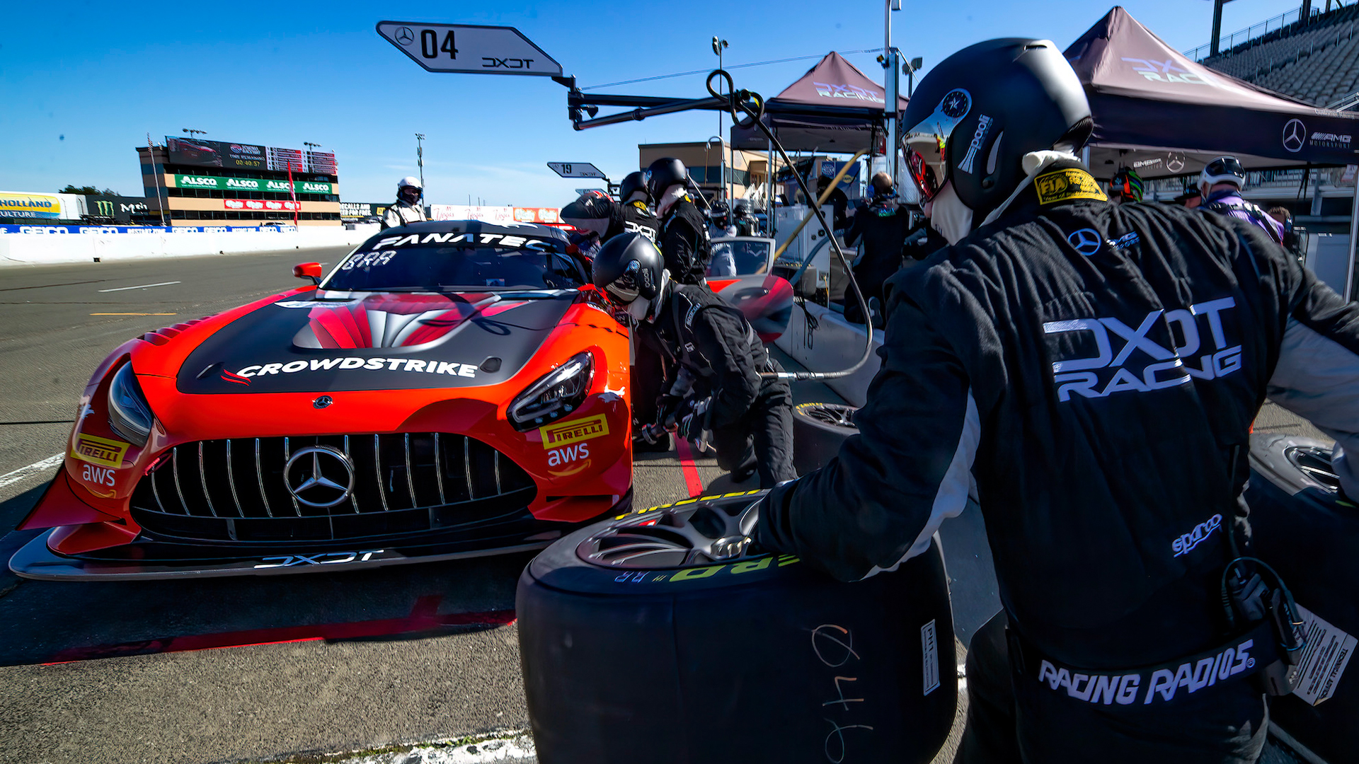 No ‘I’ in Team: CrowdStrike Racing Success Takes Teamwork | Fanatec GT ...